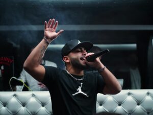 9 Daily Exercises to Improve Voice Quality - Voiceplace